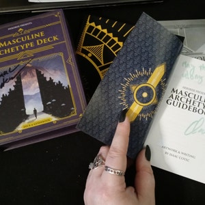MASCULINE ARCHETYPE DECK : Empowering Positive Masculinity Oracle Deck ...