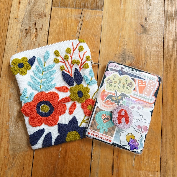 Floral Kindle Cover - Personalized Kindle Sleeve - Embroidered Kindle ...