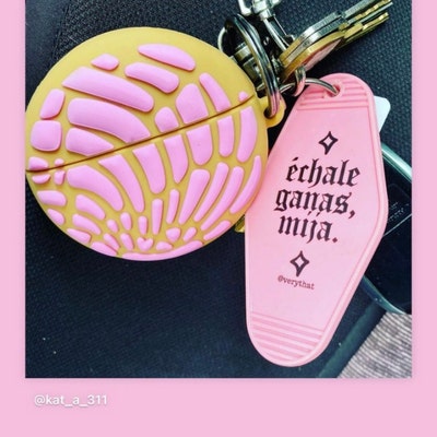 CONCHA AirPod CASE - Etsy