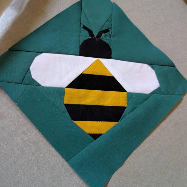 Flying Bumble Bee, Honey Bee FPP Quilt Block Perfect for Spring and ...