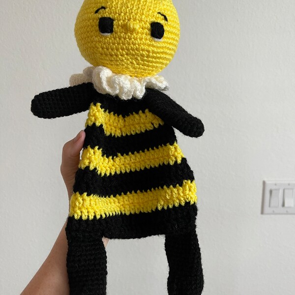 Bee Lovey Blanket Pattern. Snuggler Crochet Toy. - Etsy