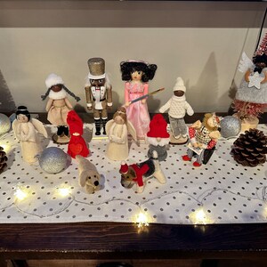 Felt Meerkat Finger Puppet Meerkat Miniature African Animal - Etsy