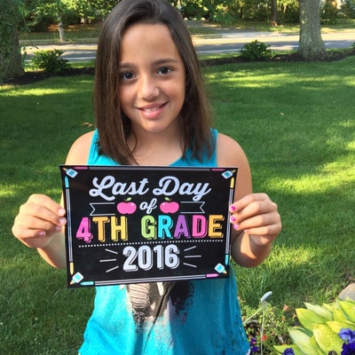 Girl Last Day of 4th Grade Sign Last Day of School Printable Photo ...