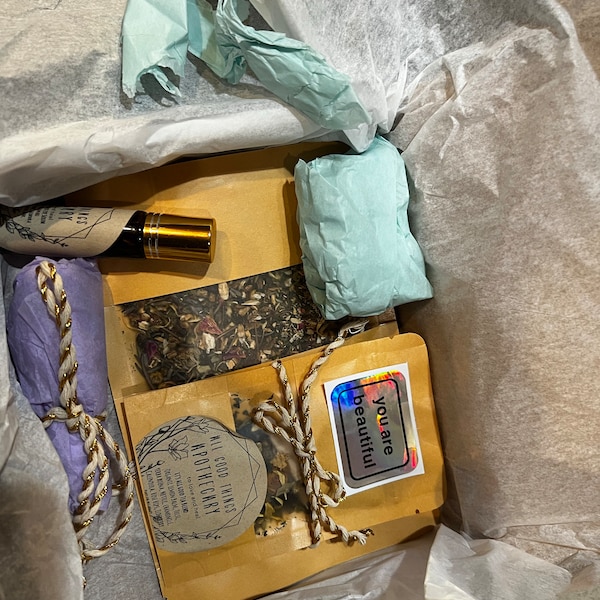 Cosmic Mother Tea Blend // Hormone Supporting.nerve Calming. Immune ...