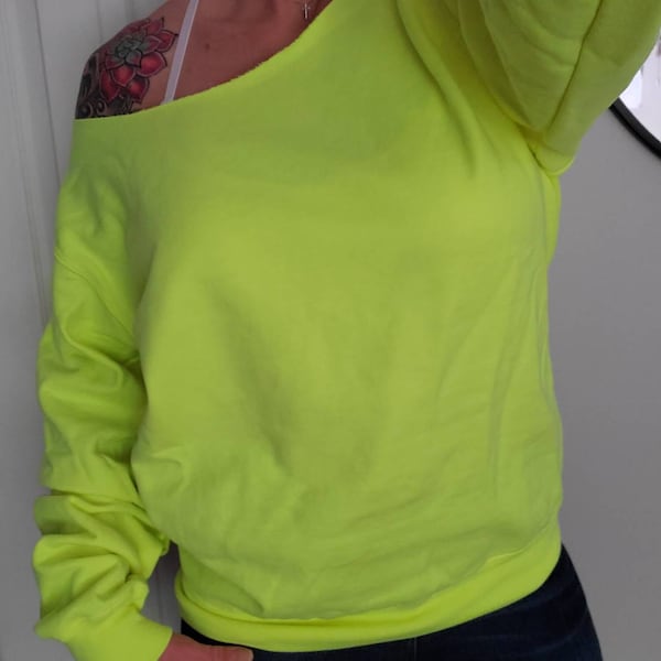 Vikings Sweatshirt Off-shoulder Raw Edge / CHOOSE YOUR COLORS / Mascot ...
