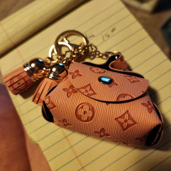 Luxury Windmill Bucket Lipstick Holder Keychain | Great Gift| Pom Pom ...