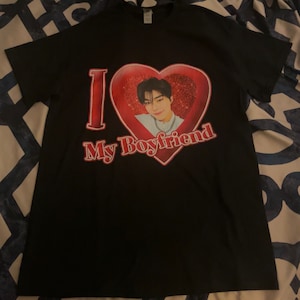 Le Sserafim Chaewon America Flag Banner, Le Sserafim Chaewon Cowboy Hat ...