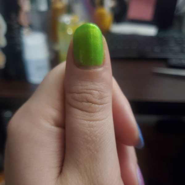The Max Factor Jen & Berries Star Trek Villains Nail Polish Burgundy ...