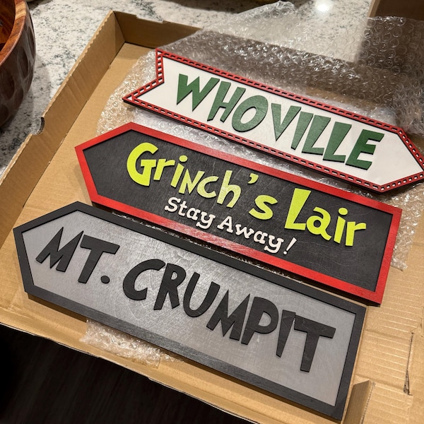 Grinch Directional Signs: Christmas Decor, Whoville, Mt. Crumpet ...