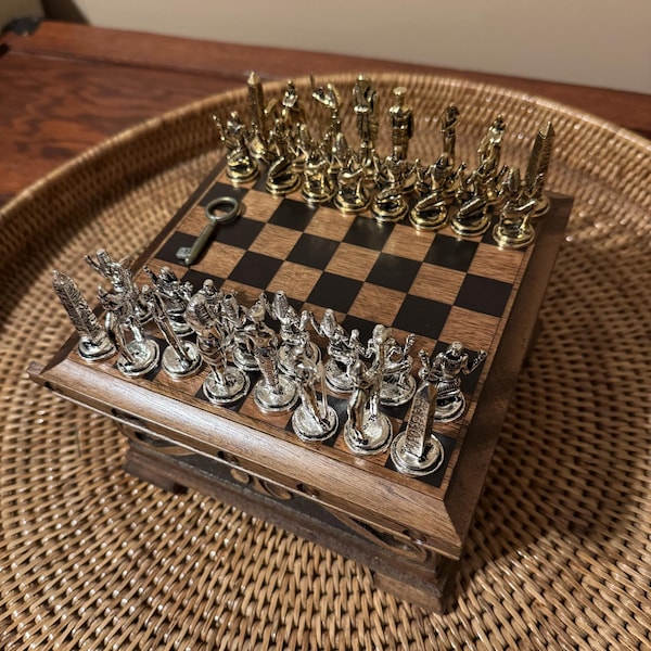 Custom Chest Chess Set - Personalized Chess Board With Black Pieces ...