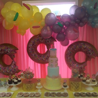 Rainbow Donut Wall, Pastel Donut Wall, Birthday Donut Cake Stand, Girls ...