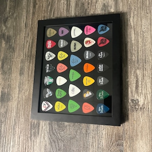 5 X 7 Guitar Pick Display Horizontal Frame - Etsy