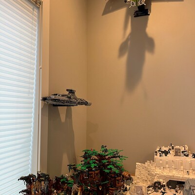Ultimate Display Solutions Wall Display for Ultimate Collector Series ...