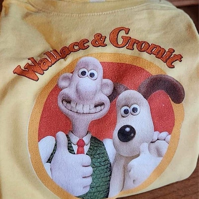 Wallace and Gromit Crackin' Toast Funny Unisex T Shirt, Printed Ontwo ...