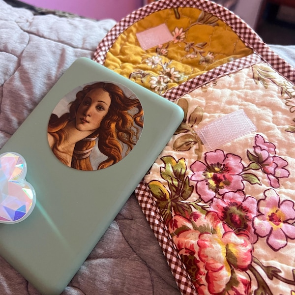 Quilted Cream Floral Kindle Paperwhite or Colorsoft Sleeve With Tan ...
