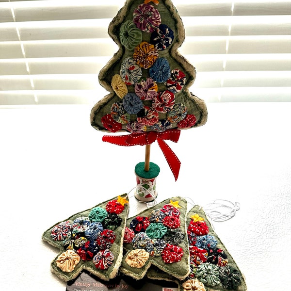 Decorative Tall Glass Jar With Vintage Buttons, Wooden Spools of Thread ...