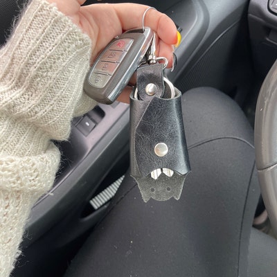 Bat Key Ring,leather Keychain,keychain,keyring,key,coffin,vampire ...