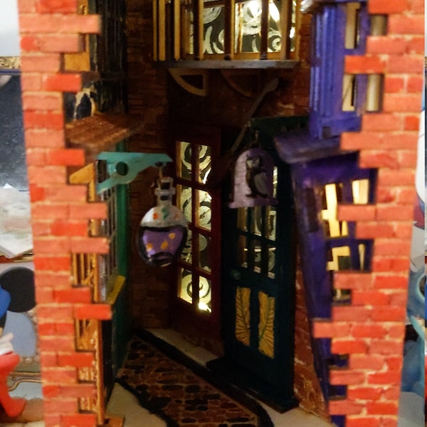 Book Nook - Book End - Book End Scene - Book Nook Alley Scene ...