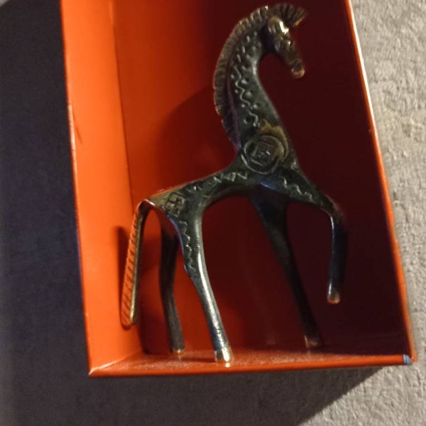 Personalized Bronze Paperweight Gift,office Decor, Clay Pigeon ...