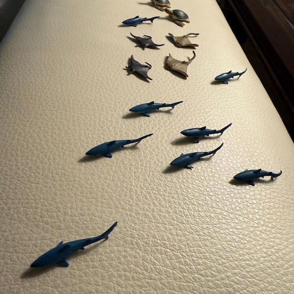BLUE SHARK MINIATURE: Tiny Animal Figurines Figures Dollhouse Diorama ...