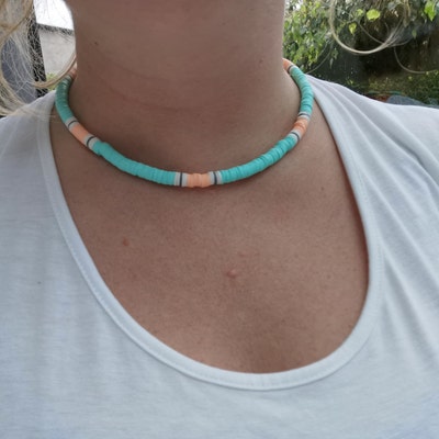 Collier heishi de surfeur blanc, turquoise et vert amande. Collier de ...