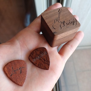 Custom Wooden Guitar Picks Box,personalized Guitar Pick Holder Storage ...