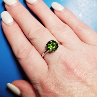 Natural Green Peridot Ring / 10k, 14k White Gold or Sterling Silver ...