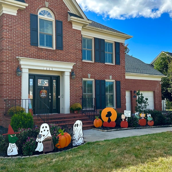 Peanuts Yard Art/ Outdoor Decor/it’s the Great Pumpkin Charlie Brown ...