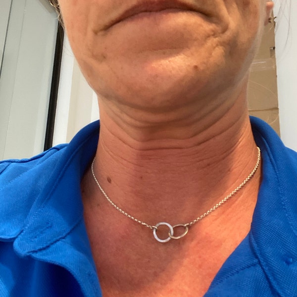 Hammered Interlocking Circles Necklace In Sterling Silver, Hammered