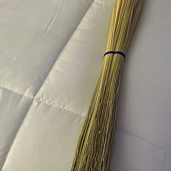 EXTRA LONG Cobweb Broom - Etsy