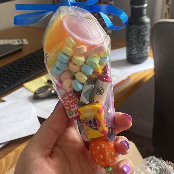20 Pre Filled RETRO Sweet Cones Party Bags Kids Children Vegetarian ...