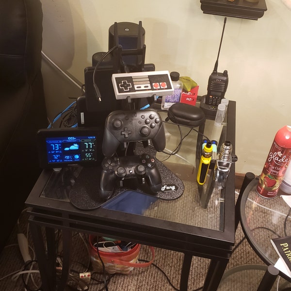 Fang Controller, Tablets and Phone Charge Stand - Etsy
