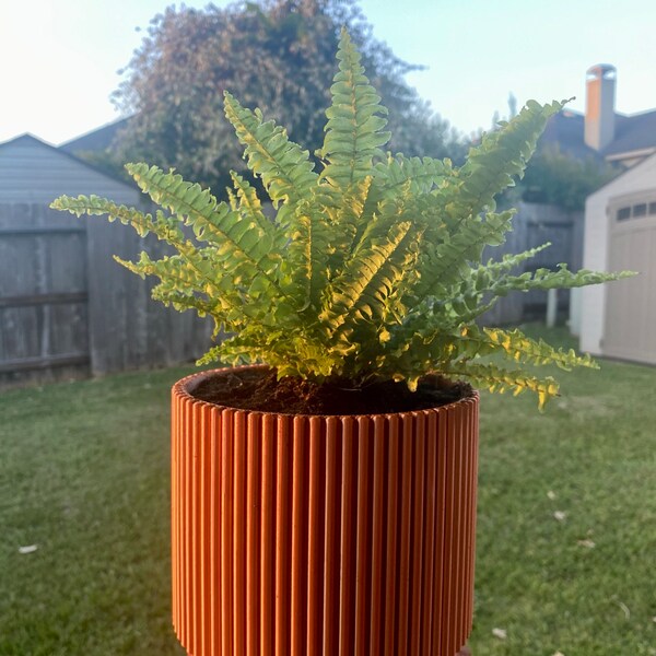 Mid-century Ribbed Planter With Drainage and Saucer in Shiny Copper, 3D ...