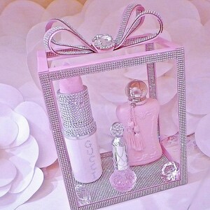 Gold Hand-crafted Perfume Frames - Etsy