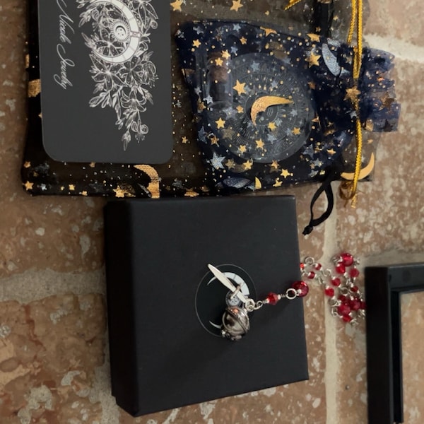 Hekate Prayer Beads With Hekate's Wheel, Snake and Skeleton Key, Rosary ...