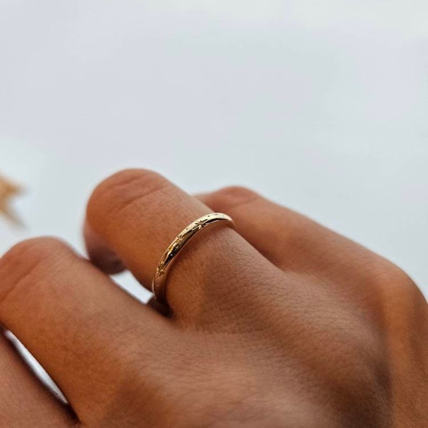 9ct Gold Star Engraved Ring, Celestial Gold Ring, Starry Ring Band ...