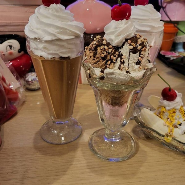 Fake Ice Cream Sundae Fake Hot Fudge Sundea,ice Cream Decor, Sweet ...
