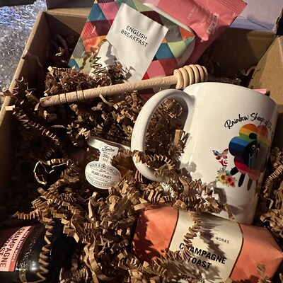 Woman's Gift Box Body Mist, Body Lotion, Mug Box 24 - Etsy