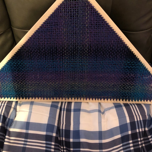 3 Ft RG Triangle Weaving Loom, Regular Gauge, Shawl Loom - Etsy