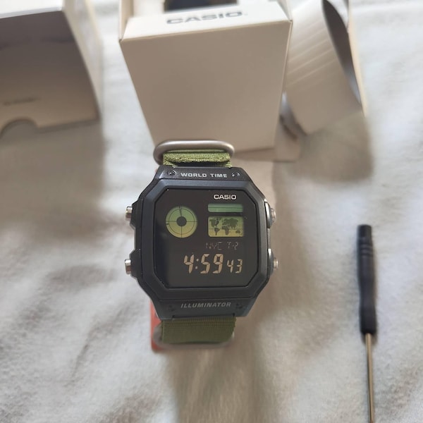 Blackout 171 – Modified Watch Based on Casio A171 – Black Screen With ...