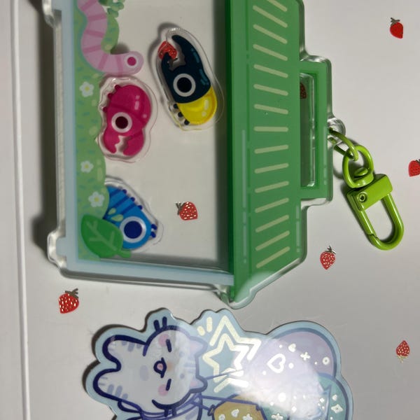 Bug Keeper 3.5 Inch Shaker Acrylic Charm Critter Keeper Keychain Nature ...