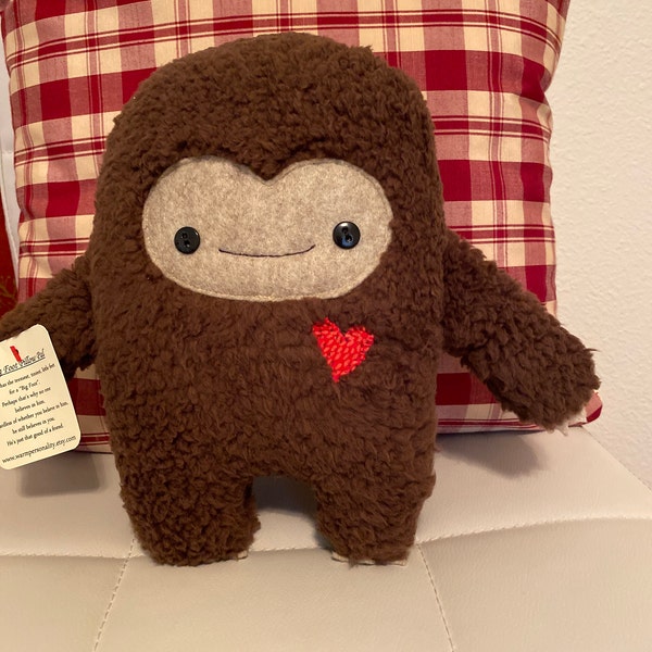 Big Foot Stuffed Toy, Big Foot Plushie, Kawaii Big Foot Plush Doll ...
