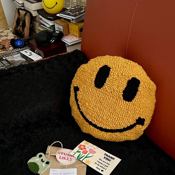 Sponge Bob Pillow, Punch Needle Pillow, Tufted Pillow, Decorative ...