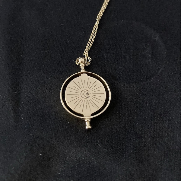 14K/18K Solid Custom Engrave Spinning Disk Necklace, Personalized ...