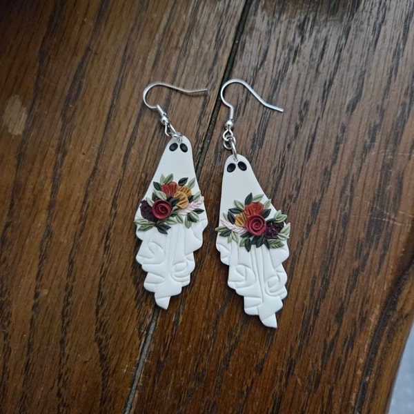 Goth Daisy Earrings, Dark Cottagecore Earrings, Trendy Whimsigoth ...