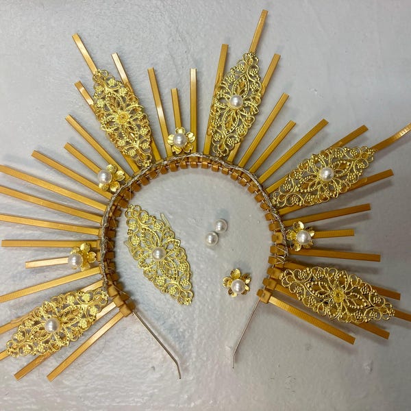 Medusa Light Crown - Snakes and Roses Goddess Crown - Mythology Rave ...