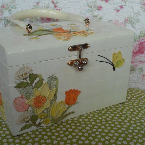 Cutest Vintage Jeweled Lady Bugs Box Purse by Towne and Country Bags by ...