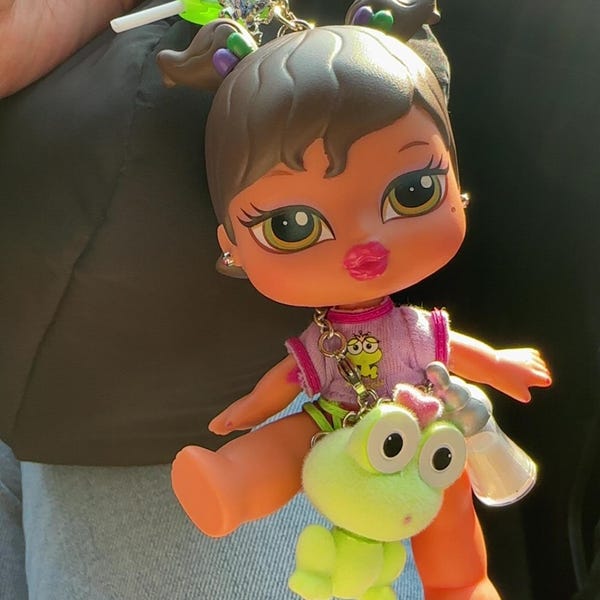 Bratz Babyz Keychain Sasha Yasmin Jade Cloe Doll With Pet Bunny Bag ...