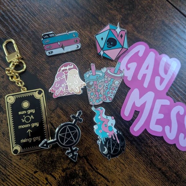 Vampire Bat Kiss Pin - Enamel Lapel Pin - Bat Blood Kissing Gothic ...