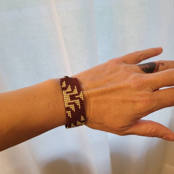 FROG PAW (frog Foot) YUROK Basket Weave Design Loomed Beaded Bracelet ...